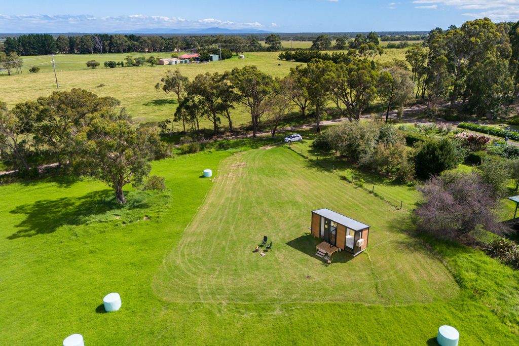 Bush Retreat 2 - Tiny House Victoria, Nearby Port Albert