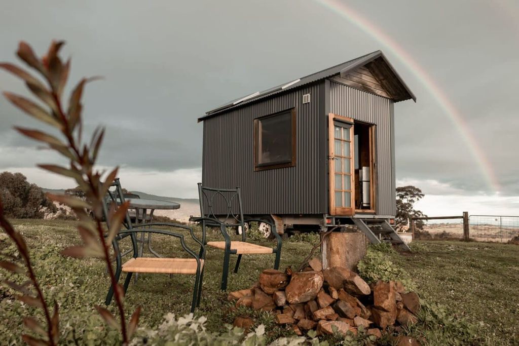 Hilltop Tiny House by Tiny Away - Tallarook , Nearby Melbourne