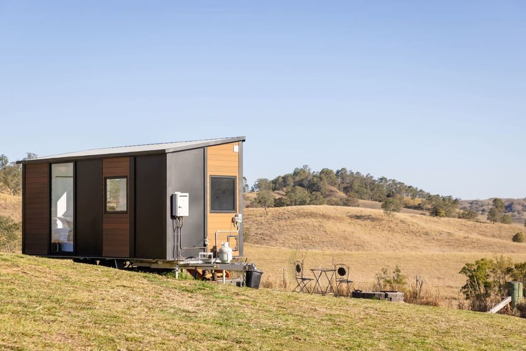 Hampson Farm Stay Valley View by Tiny Away, Nearby Byron Bay