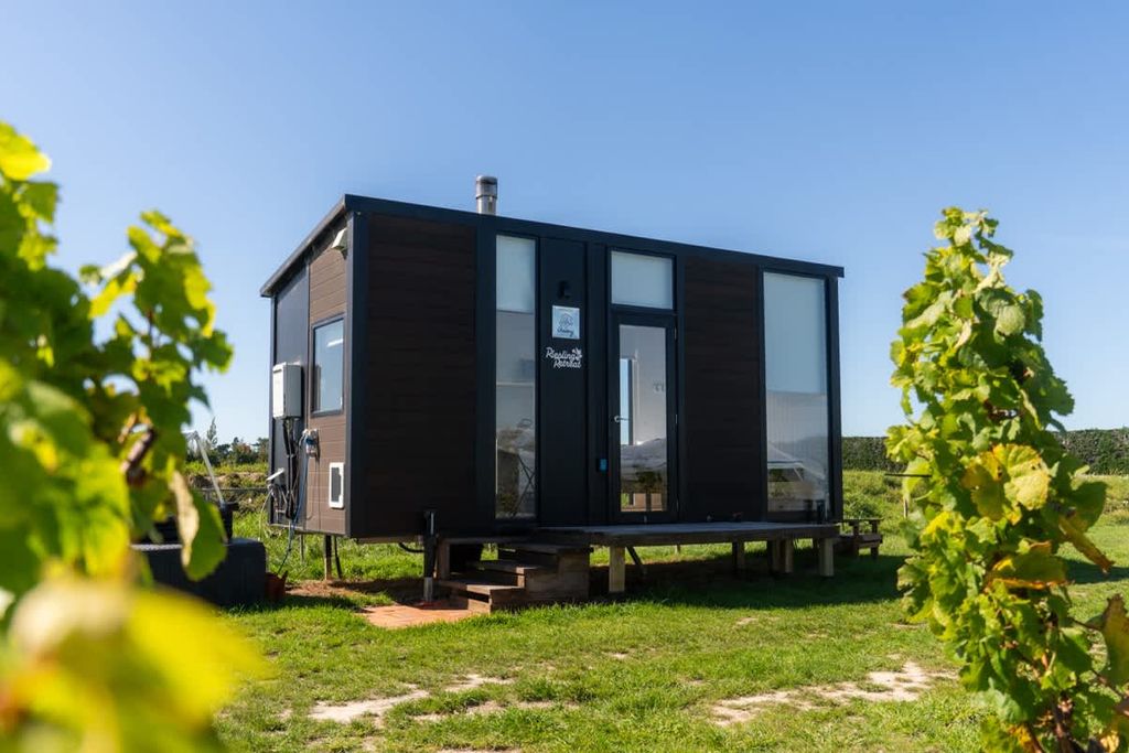 Riesling Cabin by Tiny Away, Nearby Christchurch